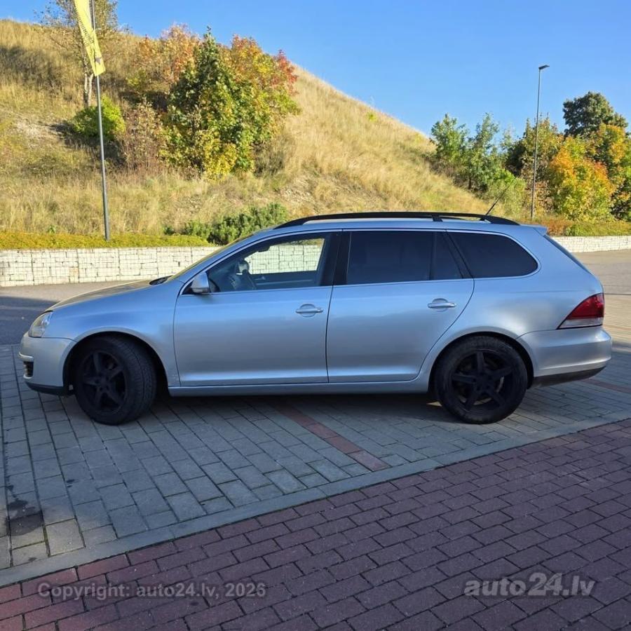Grey Volkswagen Golf 2008 in Rakvere, with an engine capacity of 2.00 L and mileage of 453 thousand km for 2699 €, photo 13 on AUTOMOTO.COM.LV