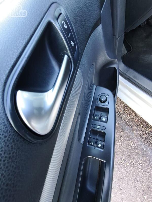 Pelēks Volkswagen Golf 2008 Kauņa, ar dzinēja tilpumu 1.90 L un nobraukumu 275 tūkst. km par 1650 €, foto 10 vietnē AUTOMOTO.COM.LV