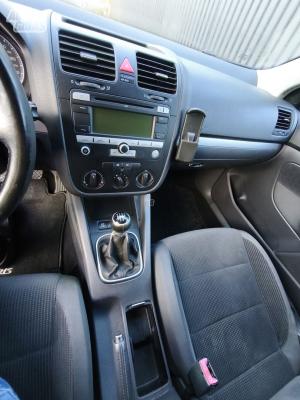 Pelēks Volkswagen Golf 2008 Kauņa, ar dzinēja tilpumu 1.90 L un nobraukumu 275 tūkst. km par 1650 €, foto 13 vietnē AUTOMOTO.COM.LV