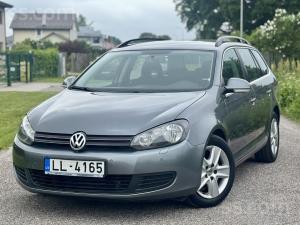 Grey Volkswagen Golf 2009 in Riga, with an engine capacity of 1.60 L and mileage of 207 thousand km for 3850 €, photo 3 on AUTOMOTO.COM.LV