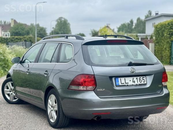Grey Volkswagen Golf 2009 in Riga, with an engine capacity of 1.60 L and mileage of 207 thousand km for 3200 €, photo 5 on AUTOMOTO.COM.LV