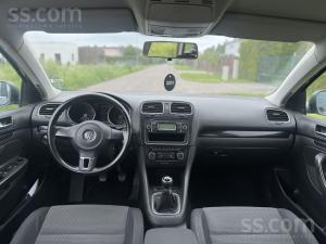 Grey Volkswagen Golf 2009 in Riga, with an engine capacity of 1.60 L and mileage of 207 thousand km for 3850 €, photo 18 on AUTOMOTO.COM.LV
