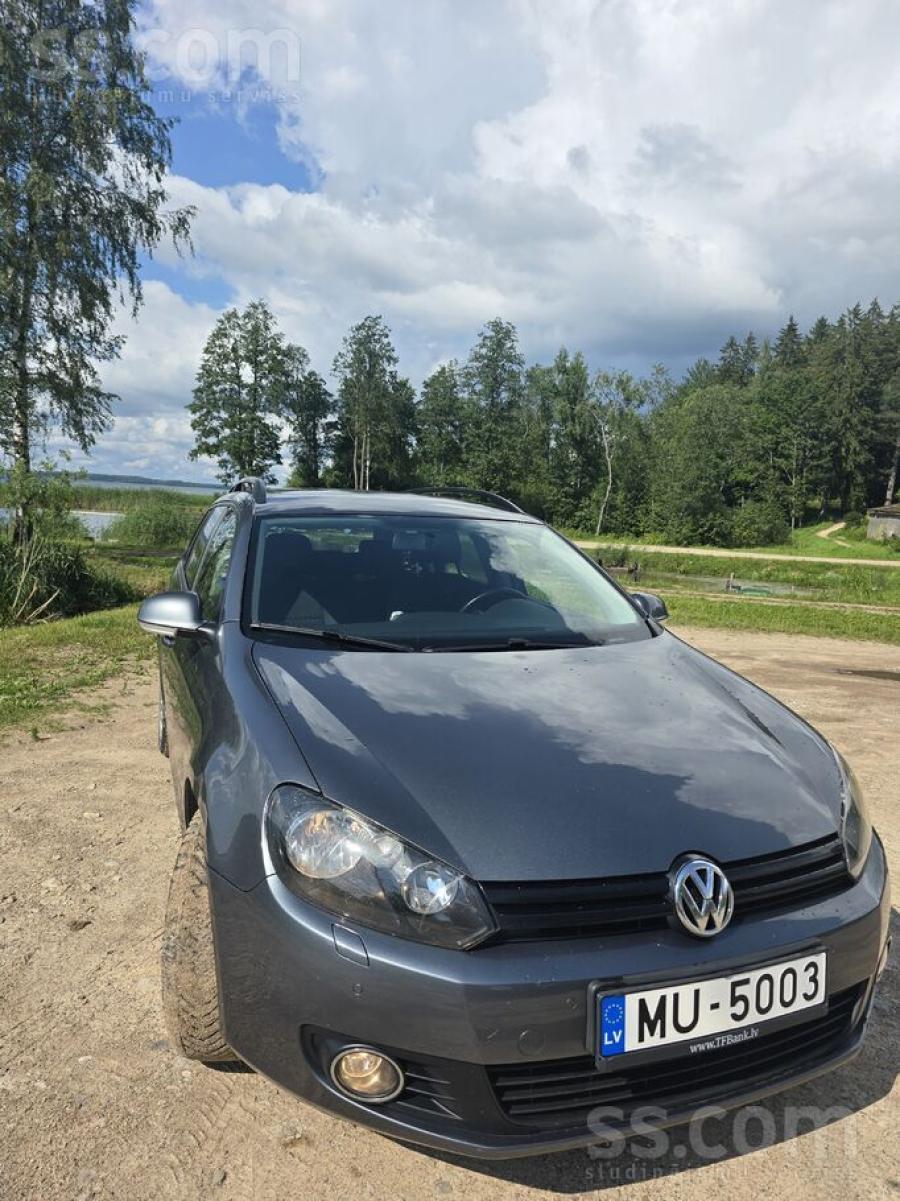 Grey Volkswagen Golf 2009 in Aluksne, with an engine capacity of 1.60 L and mileage of 302 thousand km for 2600 €, photo 6 on AUTOMOTO.COM.LV
