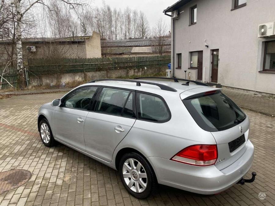Pelēks Volkswagen Golf 2009 Utena, ar dzinēja tilpumu 1.90 L un nobraukumu 280 tūkst. km par 2450 €, foto 13 vietnē AUTOMOTO.COM.LV