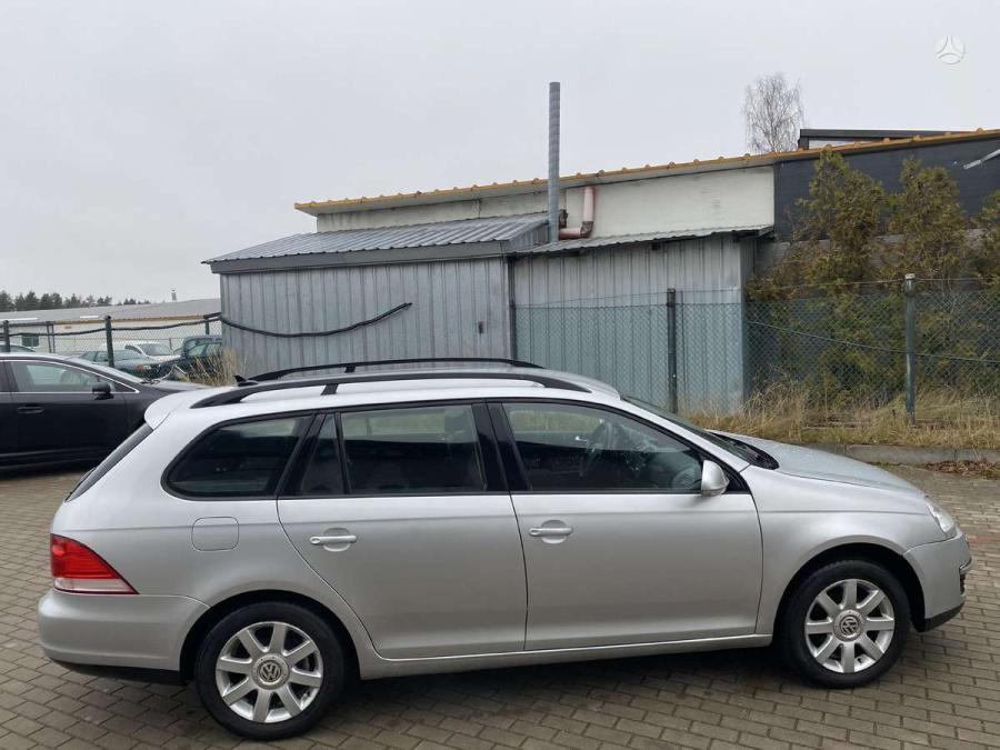 Pelēks Volkswagen Golf 2009 Utena, ar dzinēja tilpumu 1.90 L un nobraukumu 280 tūkst. km par 2450 €, foto 17 vietnē AUTOMOTO.COM.LV