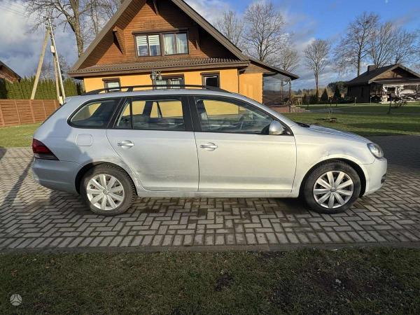 Pelēks Volkswagen Golf 2009 Kazlų Rūda, ar dzinēja tilpumu 1.60 L un nobraukumu 200 tūkst. km par 2350 €, foto 4 vietnē AUTOMOTO.COM.LV