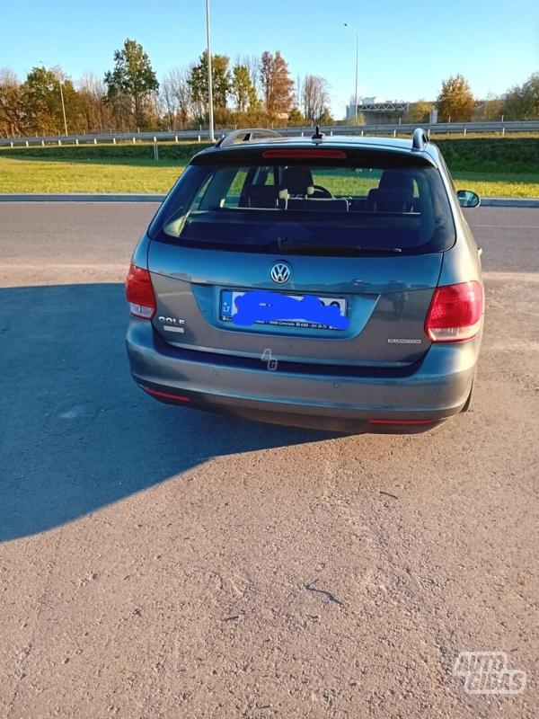 Pelēks Volkswagen Golf 2009 Kauņa, ar dzinēja tilpumu 1.90 L un nobraukumu 267 tūkst. km par 2000 €, foto 2 vietnē AUTOMOTO.COM.LV