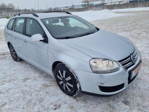 Pelēks Volkswagen Golf 2009 Šauļi, ar dzinēja tilpumu 1.90 L un nobraukumu 213 tūkst. km par 3100 €, foto 3 vietnē AUTOMOTO.COM.LV