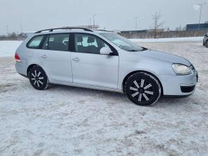 Pelēks Volkswagen Golf 2009 Šauļi, ar dzinēja tilpumu 1.90 L un nobraukumu 213 tūkst. km par 3100 €, foto 4 vietnē AUTOMOTO.COM.LV