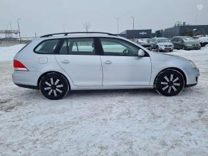 Pelēks Volkswagen Golf 2009 Šauļi, ar dzinēja tilpumu 1.90 L un nobraukumu 213 tūkst. km par 3100 €, foto 5 vietnē AUTOMOTO.COM.LV