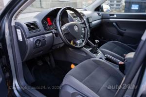 Pelēks Volkswagen Golf 2009 Paide, ar dzinēja tilpumu 1.90 L un nobraukumu 264 tūkst. km par 4190 €, foto 13 vietnē AUTOMOTO.COM.LV