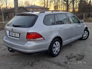 Pelēks Volkswagen Golf 2009 Tartu, ar dzinēja tilpumu 1.40 L un nobraukumu 252 tūkst. km par 2650 €, foto 6 vietnē AUTOMOTO.COM.LV