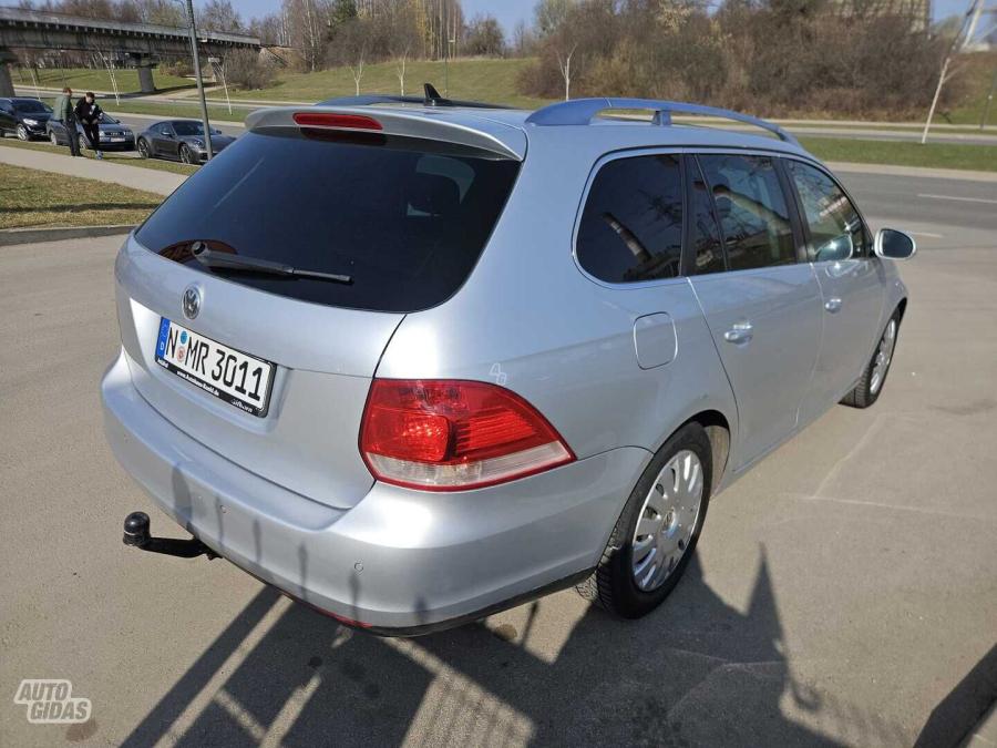Grey Volkswagen Golf 2009 in Kaunas, with an engine capacity of 2.00 L and mileage of 200 thousand km for 3650 €, photo 6 on AUTOMOTO.COM.LV