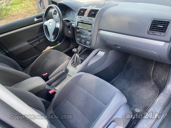 Pelēks Volkswagen Golf 2009 Tallina, ar dzinēja tilpumu 1.40 L un nobraukumu 226 tūkst. km par 2690 €, foto 6 vietnē AUTOMOTO.COM.LV