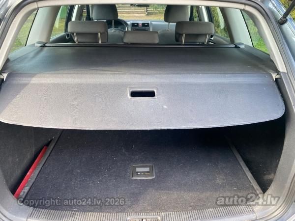 Pelēks Volkswagen Golf 2009 Tallina, ar dzinēja tilpumu 1.40 L un nobraukumu 226 tūkst. km par 2690 €, foto 8 vietnē AUTOMOTO.COM.LV