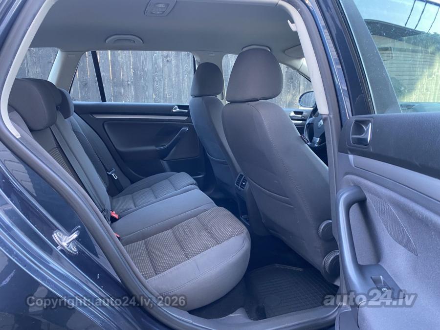 Pelēks Volkswagen Golf 2009 Tallina, ar dzinēja tilpumu 2.00 L un nobraukumu 305 tūkst. km par 3490 €, foto 11 vietnē AUTOMOTO.COM.LV
