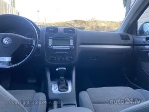 Pelēks Volkswagen Golf 2009 Tallina, ar dzinēja tilpumu 2.00 L un nobraukumu 305 tūkst. km par 3490 €, foto 14 vietnē AUTOMOTO.COM.LV