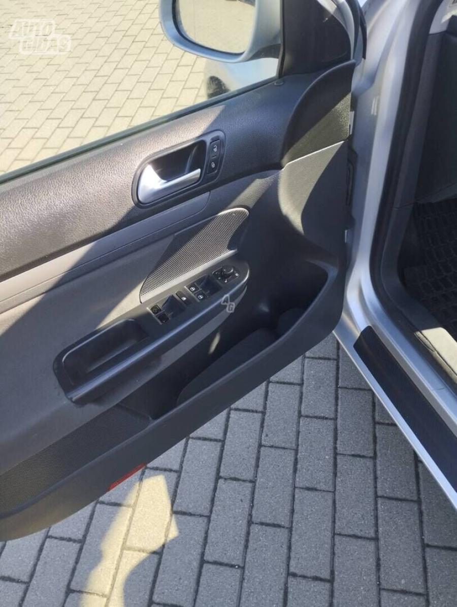 Grey Volkswagen Golf 2009 in Marijampole, with an engine capacity of 1.90 L and mileage of 264 thousand km for 2699 €, photo 5 on AUTOMOTO.COM.LV