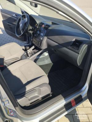 Grey Volkswagen Golf 2009 in Marijampole, with an engine capacity of 1.90 L and mileage of 264 thousand km for 2699 €, photo 13 on AUTOMOTO.COM.LV