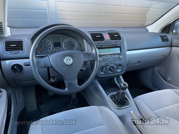 Grey Volkswagen Golf 2009 in Tallinn, with an engine capacity of 1.40 L and mileage of 191 thousand km for 3499 €, photo 9 on AUTOMOTO.COM.LV