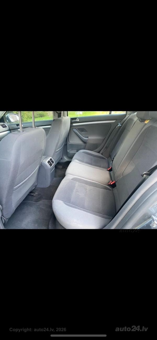 Grey Volkswagen Golf 2009 in Tallinn, with an engine capacity of 1.40 L and mileage of 226 thousand km for 2290 €, photo 6 on AUTOMOTO.COM.LV