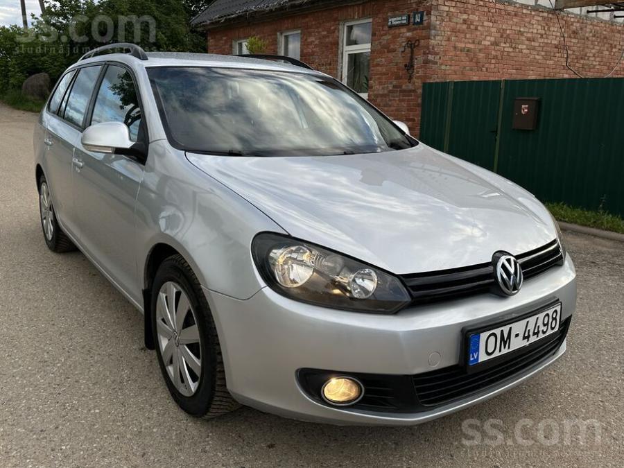 Grey Volkswagen Golf 2009 in Daugavpils, with an engine capacity of 1.60 L and mileage of 200 thousand km for 3650 €, photo 4 on AUTOMOTO.COM.LV