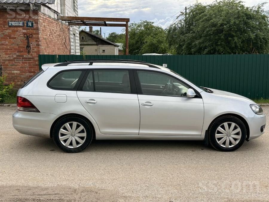 Grey Volkswagen Golf 2009 in Daugavpils, with an engine capacity of 1.60 L and mileage of 200 thousand km for 3650 €, photo 5 on AUTOMOTO.COM.LV