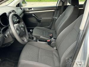 Grey Volkswagen Golf 2009 in Daugavpils, with an engine capacity of 1.60 L and mileage of 200 thousand km for 3650 €, photo 11 on AUTOMOTO.COM.LV