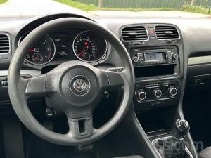 Grey Volkswagen Golf 2009 in Daugavpils, with an engine capacity of 1.60 L and mileage of 200 thousand km for 3650 €, photo 17 on AUTOMOTO.COM.LV