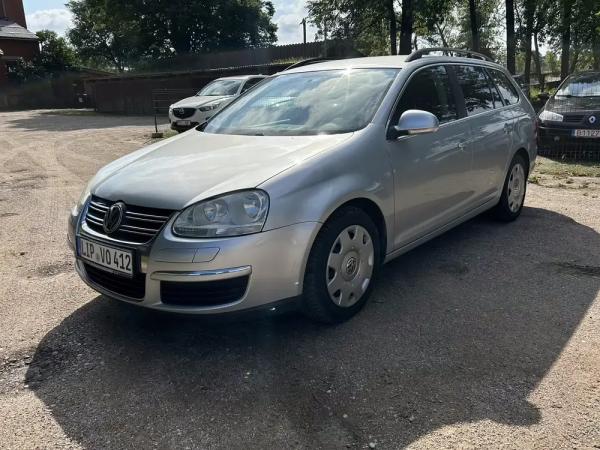 Pelēks Volkswagen Golf 2009 Grobiņa, ar dzinēja tilpumu 1.90 L un nobraukumu 278 tūkst. km par 2995 €, foto 1 vietnē AUTOMOTO.COM.LV