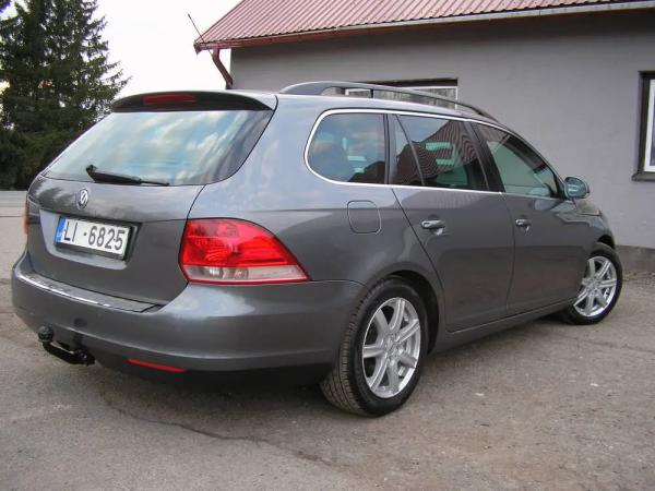 Pelēks Volkswagen Golf 2009 Sigulda, ar dzinēja tilpumu 1.90 L un nobraukumu 282 tūkst. km par 2550 €, foto 10 vietnē AUTOMOTO.COM.LV