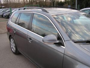 Grey Volkswagen Golf 2009 in Sigulda, with an engine capacity of 1.90 L and mileage of 282 thousand km for 2550 €, photo 12 on AUTOMOTO.COM.LV