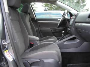 Grey Volkswagen Golf 2009 in Sigulda, with an engine capacity of 1.90 L and mileage of 282 thousand km for 2550 €, photo 23 on AUTOMOTO.COM.LV