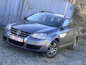 Pelēks Volkswagen Golf 2009 Rīga, ar dzinēja tilpumu 1.90 L un nobraukumu 270 tūkst. km par 3995 €, foto 17 vietnē AUTOMOTO.COM.LV
