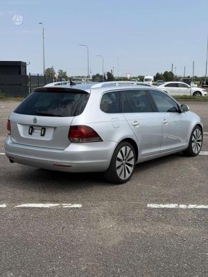 Pelēks Volkswagen Golf 2009 Kėdainiai, ar dzinēja tilpumu 1.60 L un nobraukumu 357 tūkst. km par 3400 €, foto 4 vietnē AUTOMOTO.COM.LV