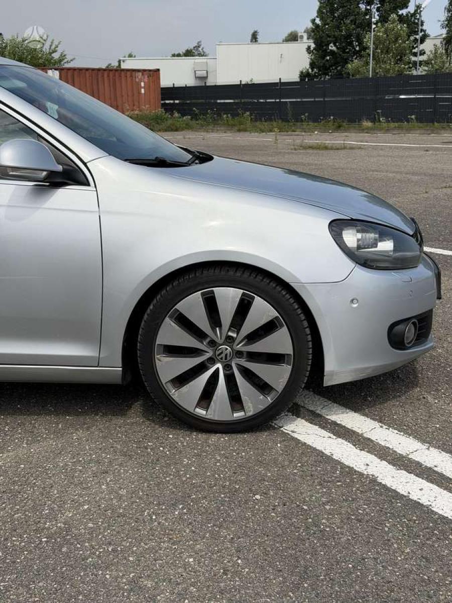 Pelēks Volkswagen Golf 2009 Kėdainiai, ar dzinēja tilpumu 1.60 L un nobraukumu 357 tūkst. km par 3400 €, foto 12 vietnē AUTOMOTO.COM.LV