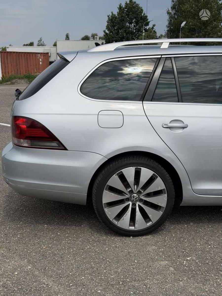 Pelēks Volkswagen Golf 2009 Kėdainiai, ar dzinēja tilpumu 1.60 L un nobraukumu 357 tūkst. km par 3400 €, foto 13 vietnē AUTOMOTO.COM.LV