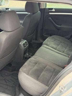 Pelēks Volkswagen Golf 2009 Kėdainiai, ar dzinēja tilpumu 1.60 L un nobraukumu 357 tūkst. km par 3400 €, foto 20 vietnē AUTOMOTO.COM.LV