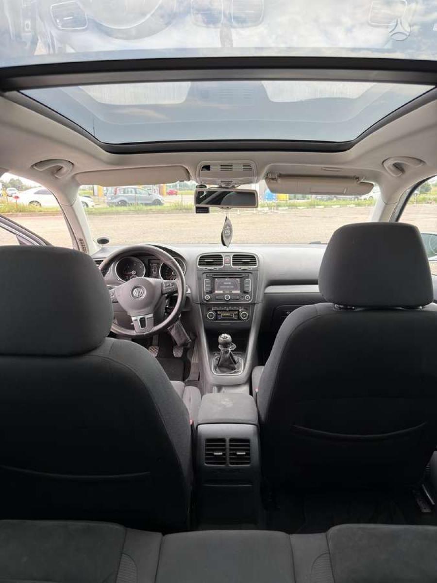 Pelēks Volkswagen Golf 2009 Kėdainiai, ar dzinēja tilpumu 1.60 L un nobraukumu 357 tūkst. km par 3400 €, foto 28 vietnē AUTOMOTO.COM.LV