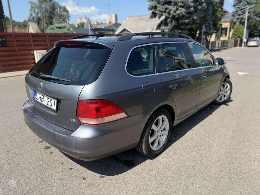 Pelēks Volkswagen Golf 2009 Kauņa, ar dzinēja tilpumu 1.90 L un nobraukumu 264 tūkst. km par 2250 €, foto 7 vietnē AUTOMOTO.COM.LV