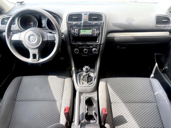Grey Volkswagen Golf 2009 in Tallinn, with an engine capacity of 1.60 L and mileage of 287 thousand km for 2799 €, photo 5 on AUTOMOTO.COM.LV