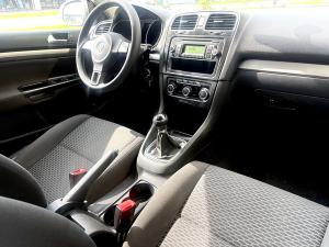 Pelēks Volkswagen Golf 2009 Tallina, ar dzinēja tilpumu 1.60 L un nobraukumu 287 tūkst. km par 2799 €, foto 7 vietnē AUTOMOTO.COM.LV