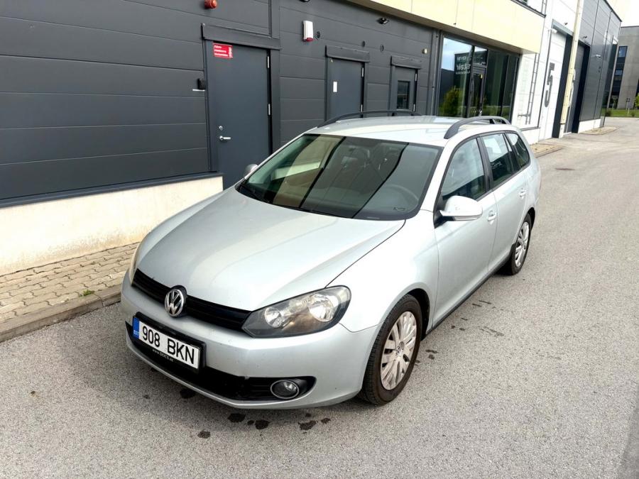 Pelēks Volkswagen Golf 2009 Tallina, ar dzinēja tilpumu 1.60 L un nobraukumu 287 tūkst. km par 2799 €, foto 17 vietnē AUTOMOTO.COM.LV