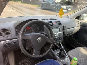 Pelēks Volkswagen Golf 2009 Rīga, ar dzinēja tilpumu 1.90 L un nobraukumu 297 tūkst. km par 1250 €, foto 12 vietnē AUTOMOTO.COM.LV