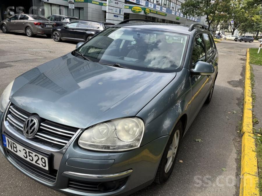 Grey Volkswagen Golf 2009 in Riga, with an engine capacity of 1.90 L and mileage of 279 thousand km for 1700 €, photo 1 on AUTOMOTO.COM.LV