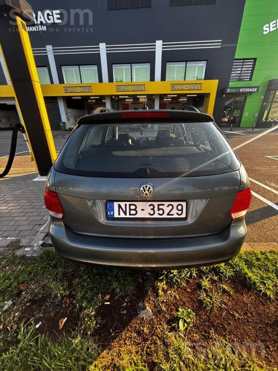 Grey Volkswagen Golf 2009 in Riga, with an engine capacity of 1.90 L and mileage of 279 thousand km for 1700 €, photo 7 on AUTOMOTO.COM.LV