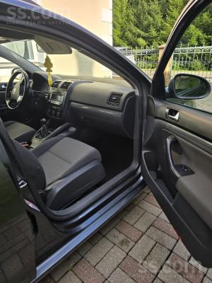 Pelēks Volkswagen Golf 2009 Rēzekne, ar dzinēja tilpumu 1.90 L un nobraukumu 278 tūkst. km par 3250 €, foto 8 vietnē AUTOMOTO.COM.LV