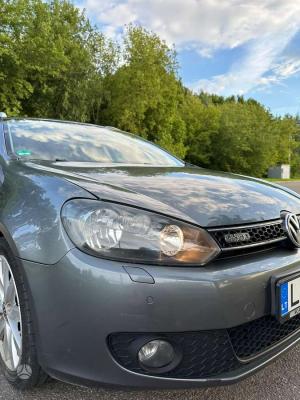 Grey Volkswagen Golf 2009 in Vilnius, with an engine capacity of 1.60 L and mileage of 303 thousand km for 2799 €, photo 27 on AUTOMOTO.COM.LV