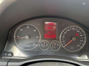 Grey Volkswagen Golf 2009 in Vilnius, with an engine capacity of 1.90 L and mileage of 355 thousand km for 1650 €, photo 5 on AUTOMOTO.COM.LV