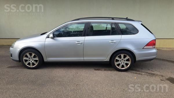 Grey Volkswagen Golf 2009 in Ogre, with an engine capacity of 1.90 L and mileage of 381 thousand km for 1690 €, photo 9 on AUTOMOTO.COM.LV